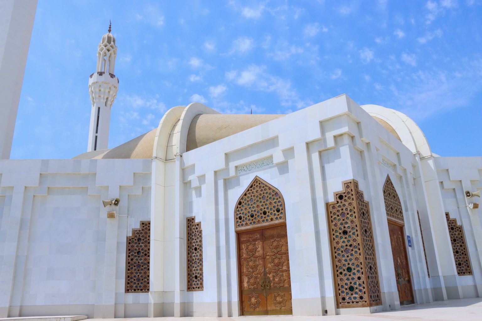 Hassan Enany Mosque: An Inspiring Story of Light, Faith, and ...