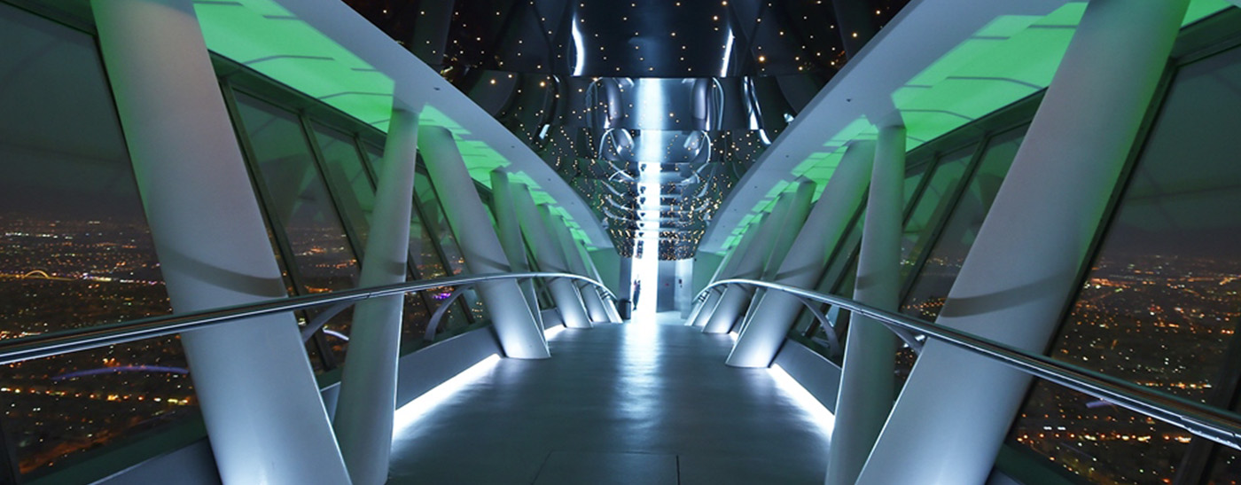 Kingdom Center Sky Bridge: Touch the Beautiful Horizon - Wasalt Blog
